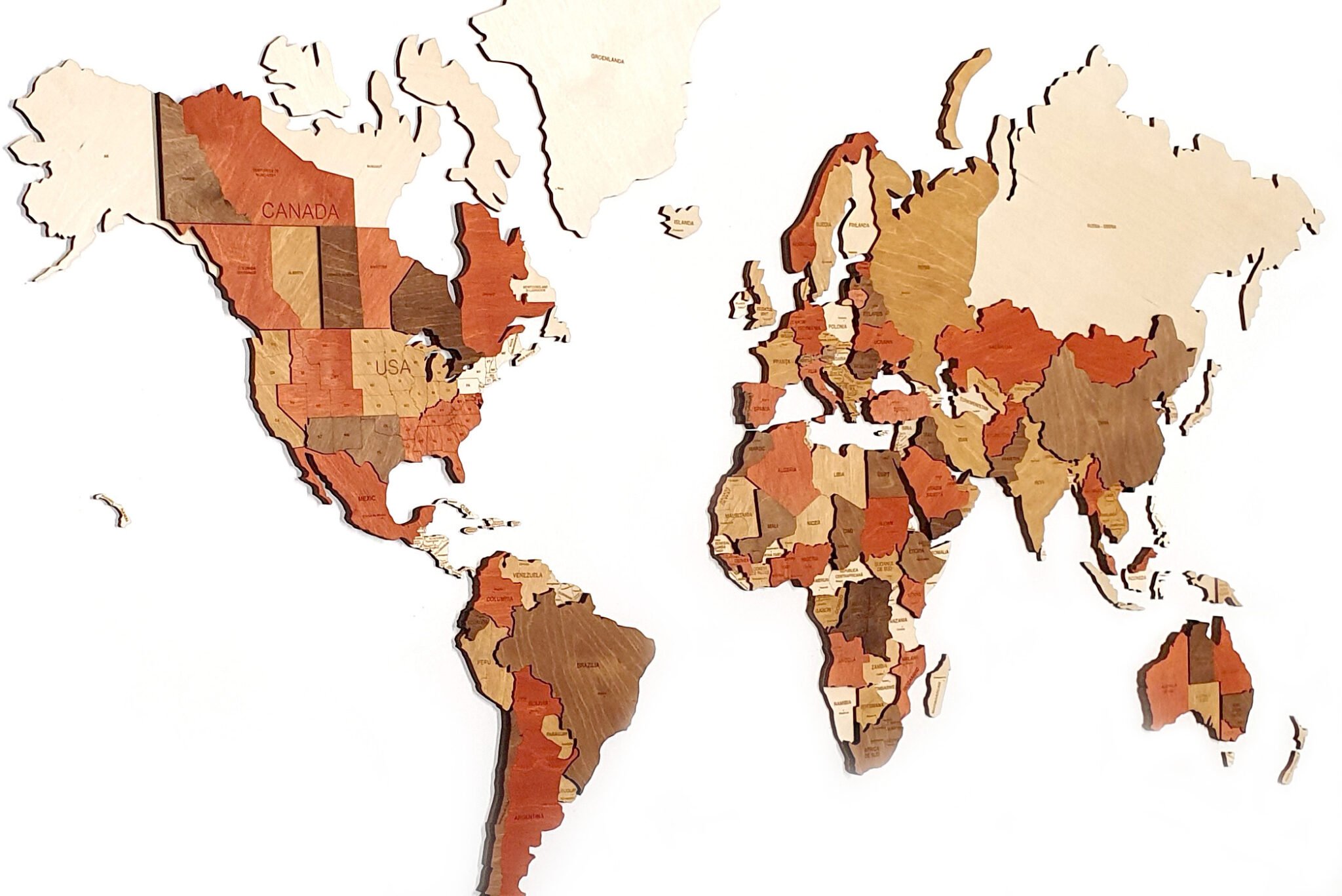 Harta multicoloră a lumii 3D - FORME | Design modern 2021